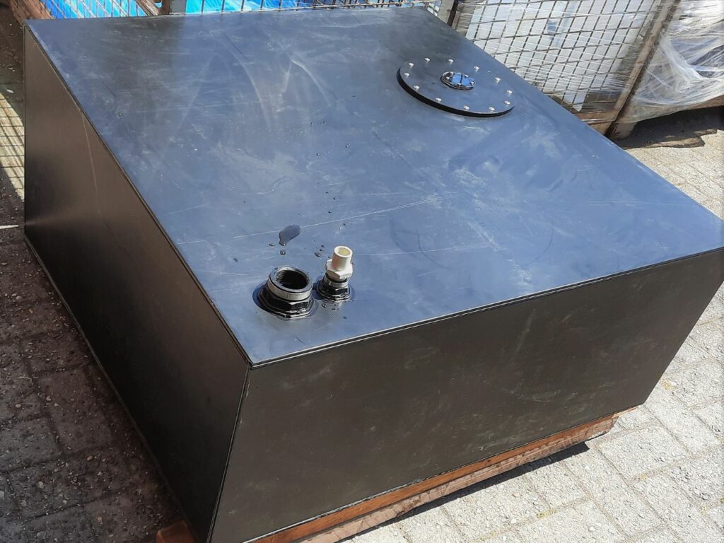 Wassertanks nach Maß - LETO Kunststoff-Technik